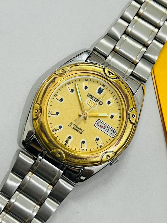 Vintage Seiko 5 Automatic Golden Dial Date & Day 17Je… - Gem