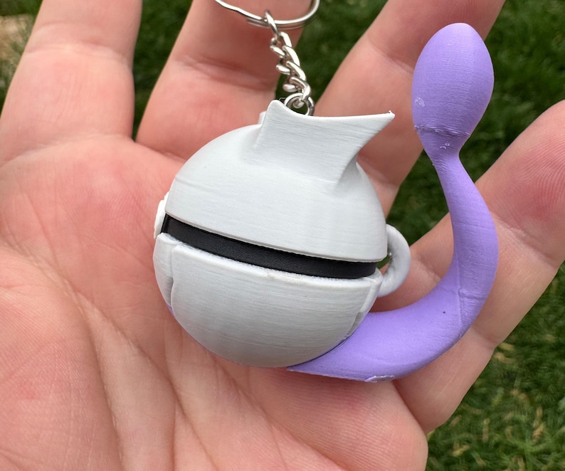 3D Printed Mewtwo Poké Ball Keychain – Legendary Pokémon Accessory ...