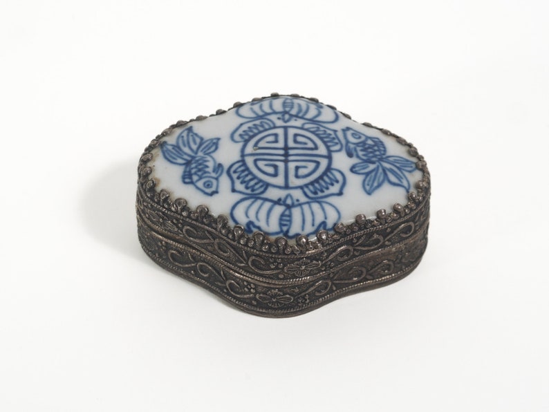 Vintage Chinese Porcelain Shard Box, White and Blue Porcelain Trinket ...