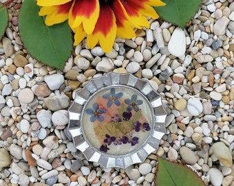 Brooch With Real Flowers in Epoxy Resin Large Brooch Hand - Etsy