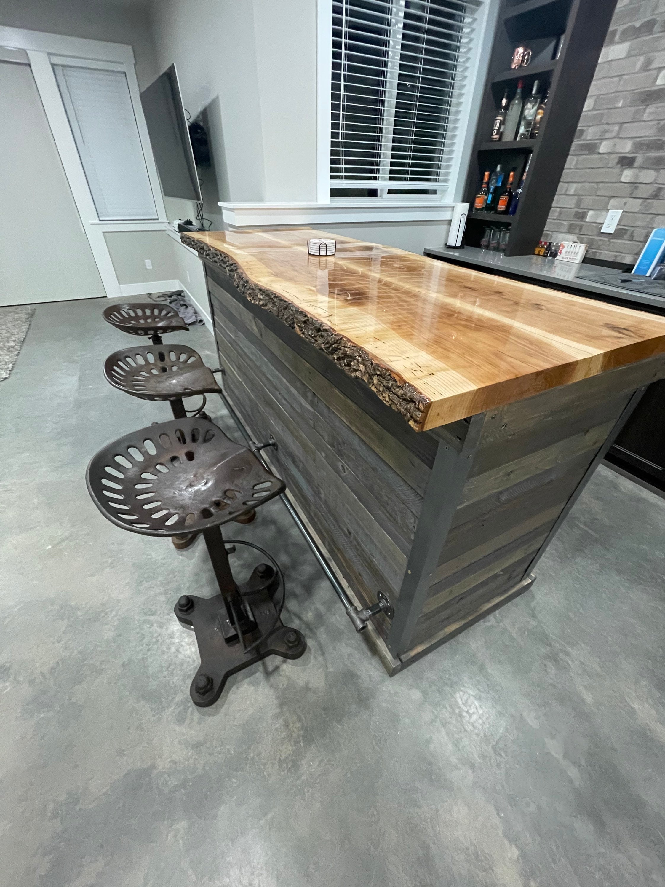 Live Edge Bar - Etsy