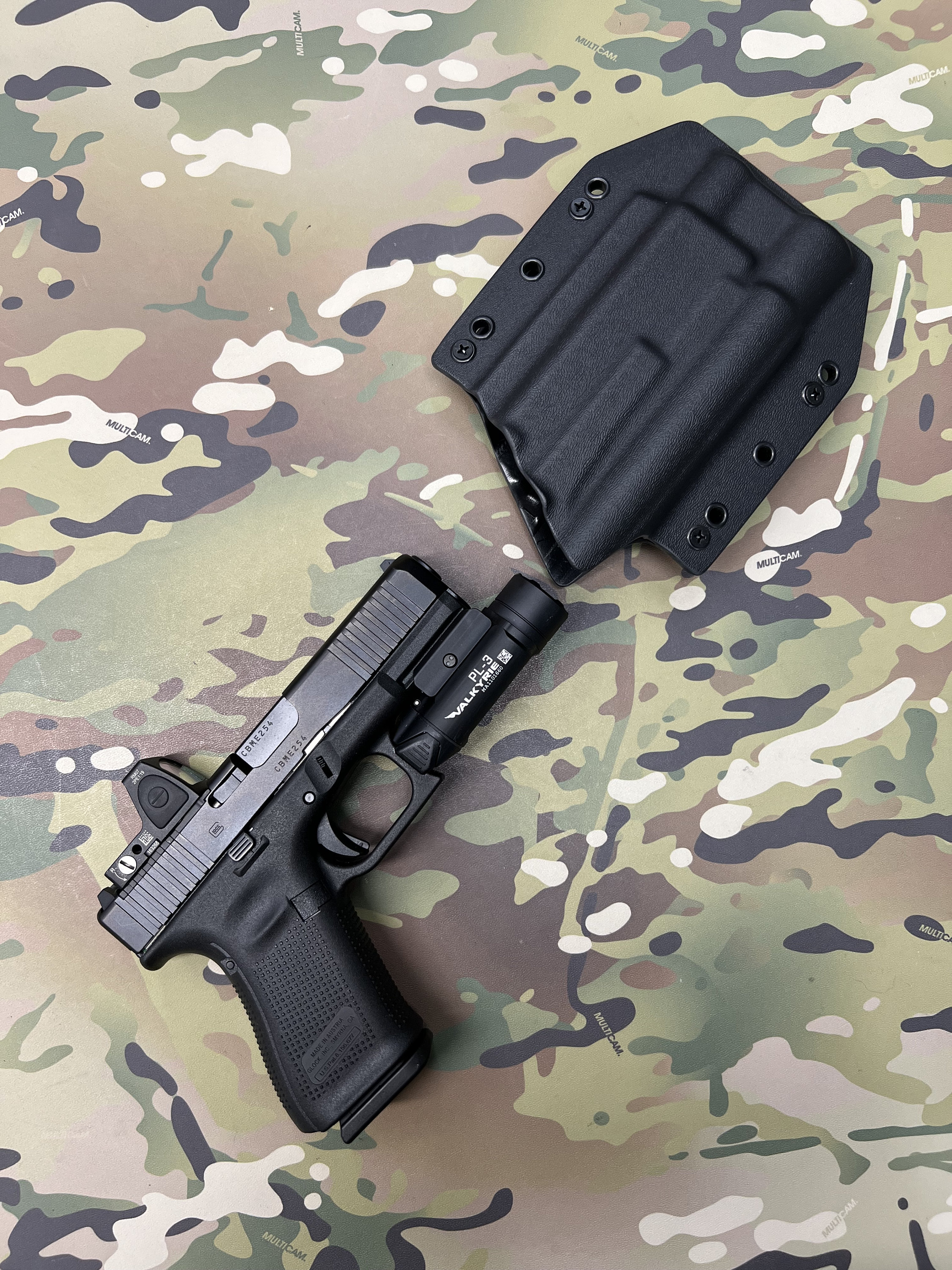 Black Kydex Holster for Glock 19 Olight PL-3R Valkyrie - Etsy