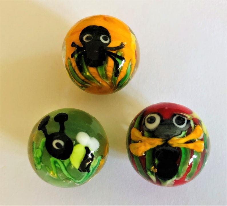 Exquisite Collection of 3 X Handmade Glass Marbles "spider, Dragonfly ...