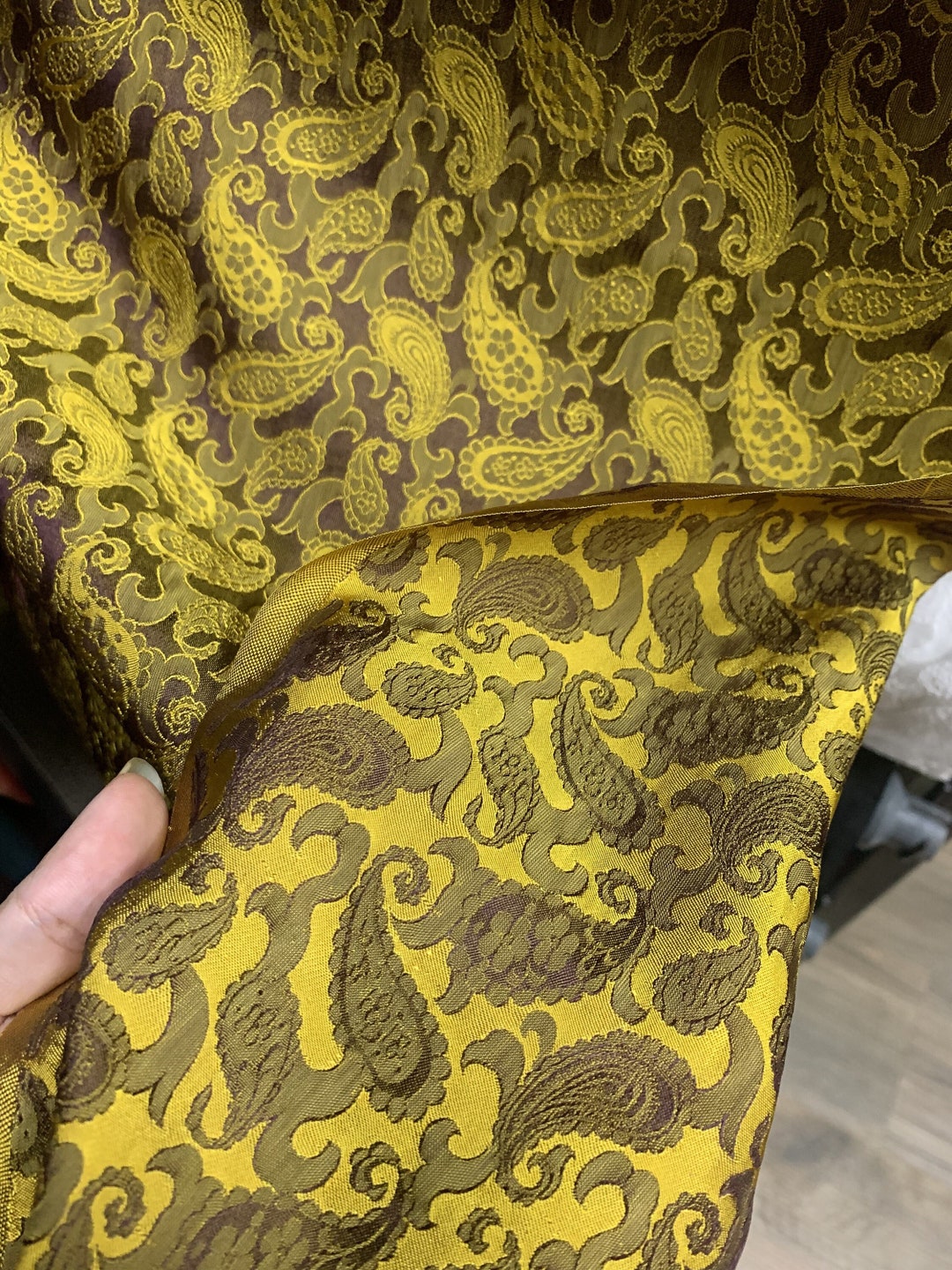 Paisley Silk - PURE MULBERRY SILK Fabric by the Yard - Paisley Pattern ...
