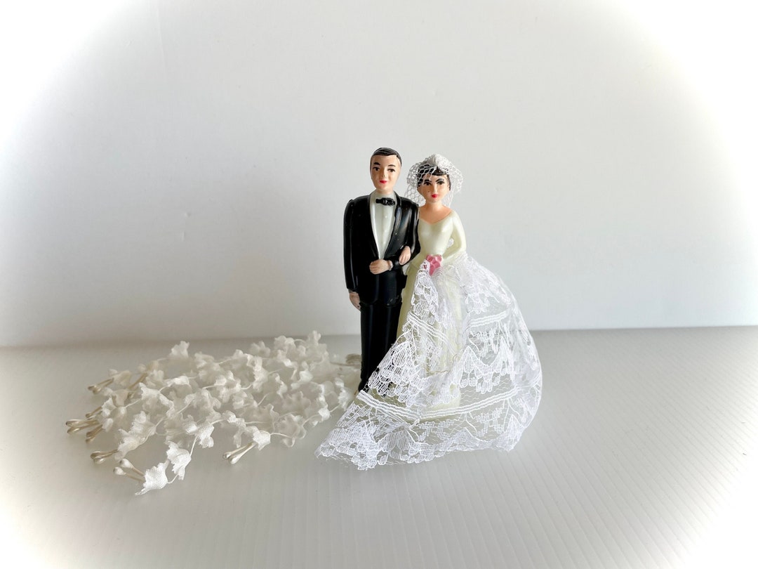 Vintage Bride and Groom Cake Decoration, Small Topper Plastic Wedding ...