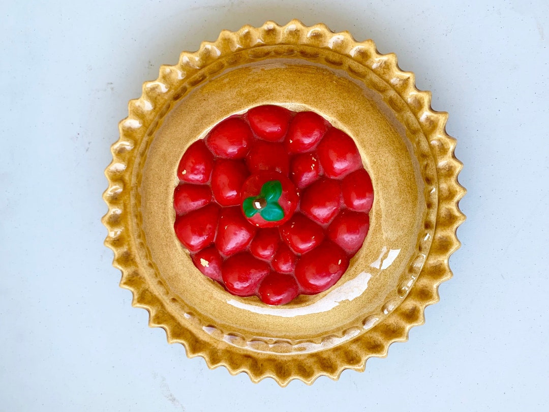 Vintage Pie Cover. Berry Ceramic Cover Lid. Covered Pie Plate. Kitchen ...