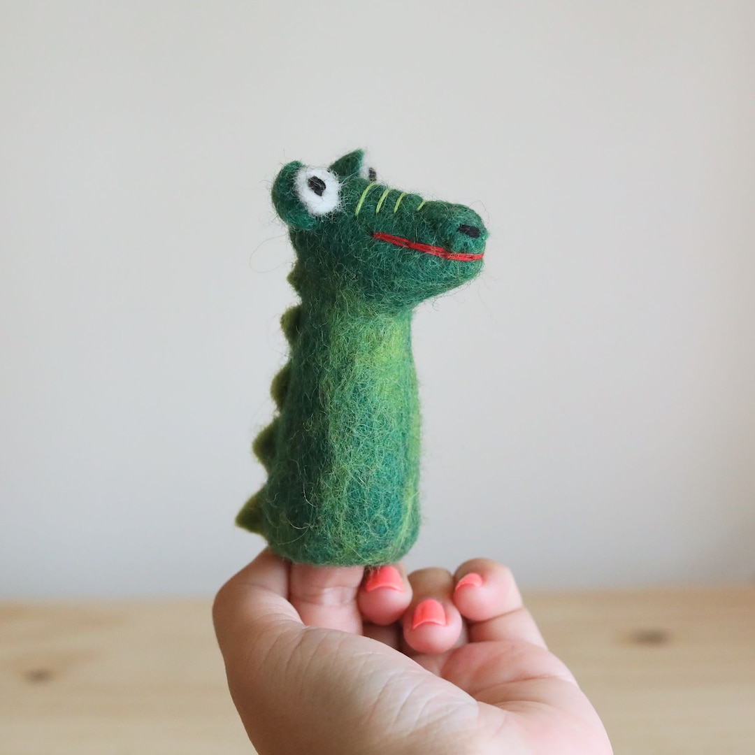 Alligator Finger Puppet, Handmade Crocodile Finger Puppet, Waldorf Toy ...