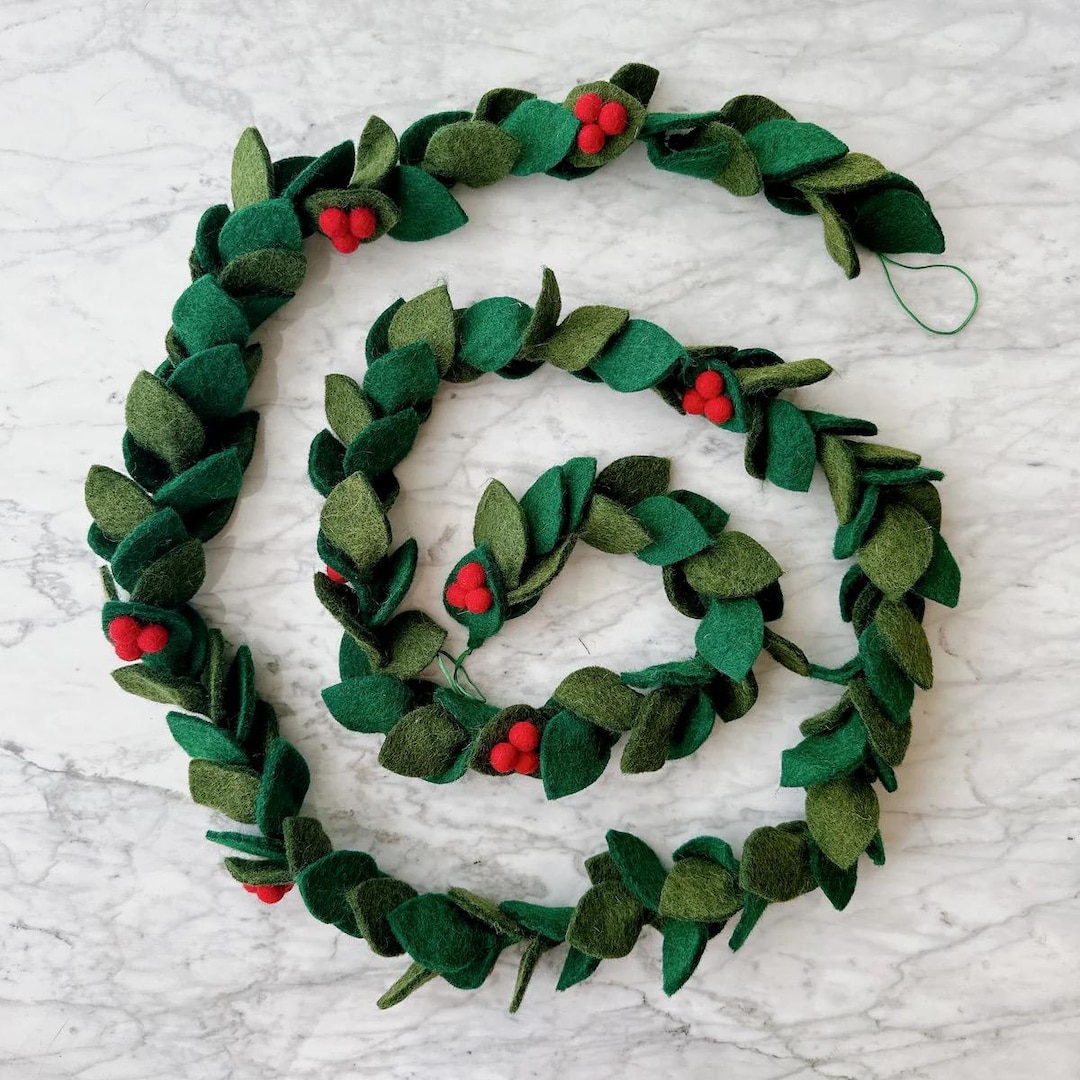 Felt Holly Garland With Twine Thread, Fair Trade Garland, Wall Hangings ...