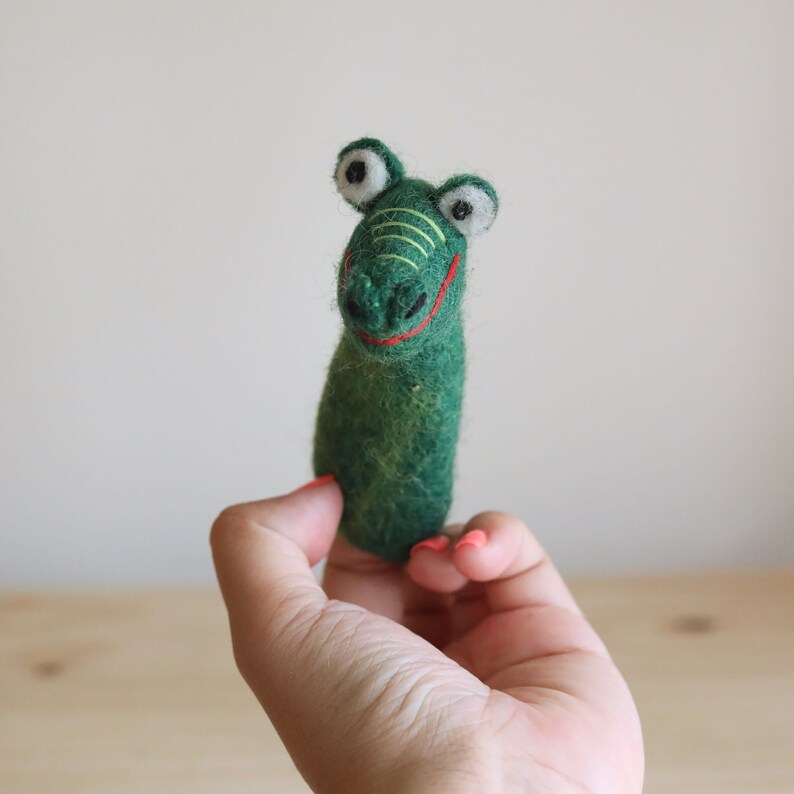 Alligator Finger Puppet, Handmade Crocodile Finger Puppet, Waldorf Toy ...