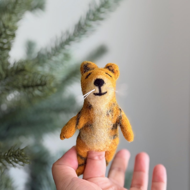 Felt Tiger Finger Puppet, Needle Felted Finger Puppet, Waldorf Toy ...