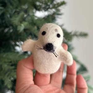 Felt Seal Finger Puppet, Baby Seal, Ocean-themed Cuddle Toy, Newborn ...