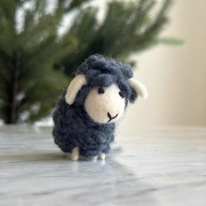 Felt Mini Sheep Table Decorations, Mini Sheep Toy, Spring Decoration ...