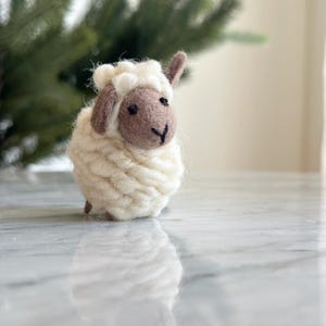 Felt Mini Sheep Table Decorations, Mini Sheep Toy, Spring Decoration ...