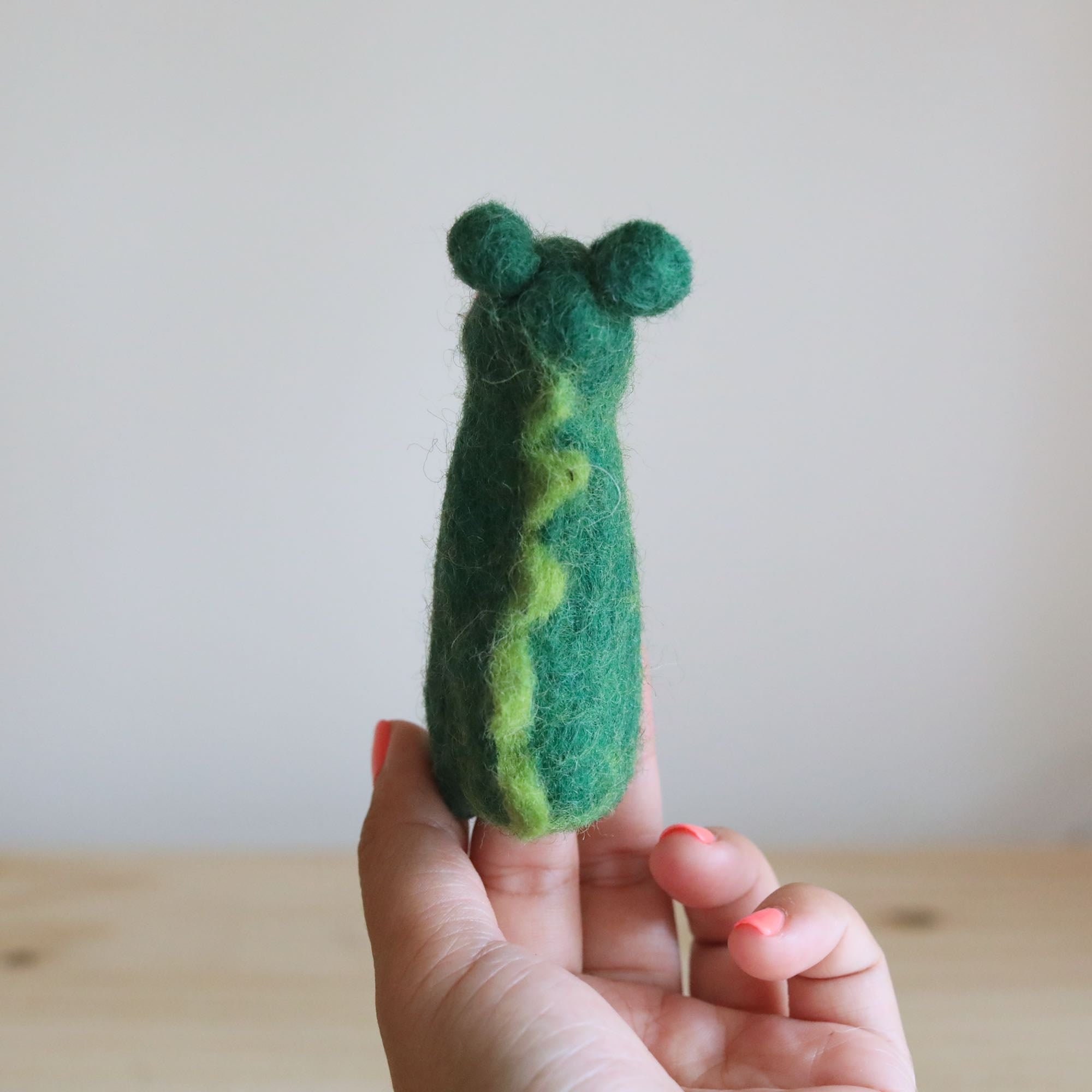 Alligator Finger Puppet, Handmade Crocodile Finger Puppet, Waldorf Toy ...