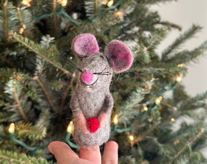 Little White Mouse Puppet for Finger Theater. Finger Puppet Mouse ...