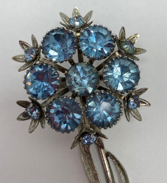 Blue flower brooch, vintage - Gem