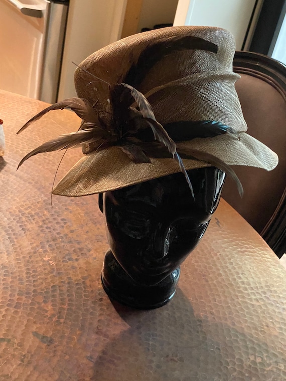 Vintage Emma B Ladies Hat - Gem
