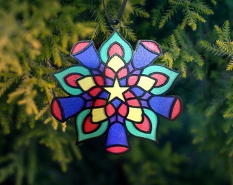 Filipino Parol Ornament Round Design in Xmas Colors Gold Foil Acrylic ...