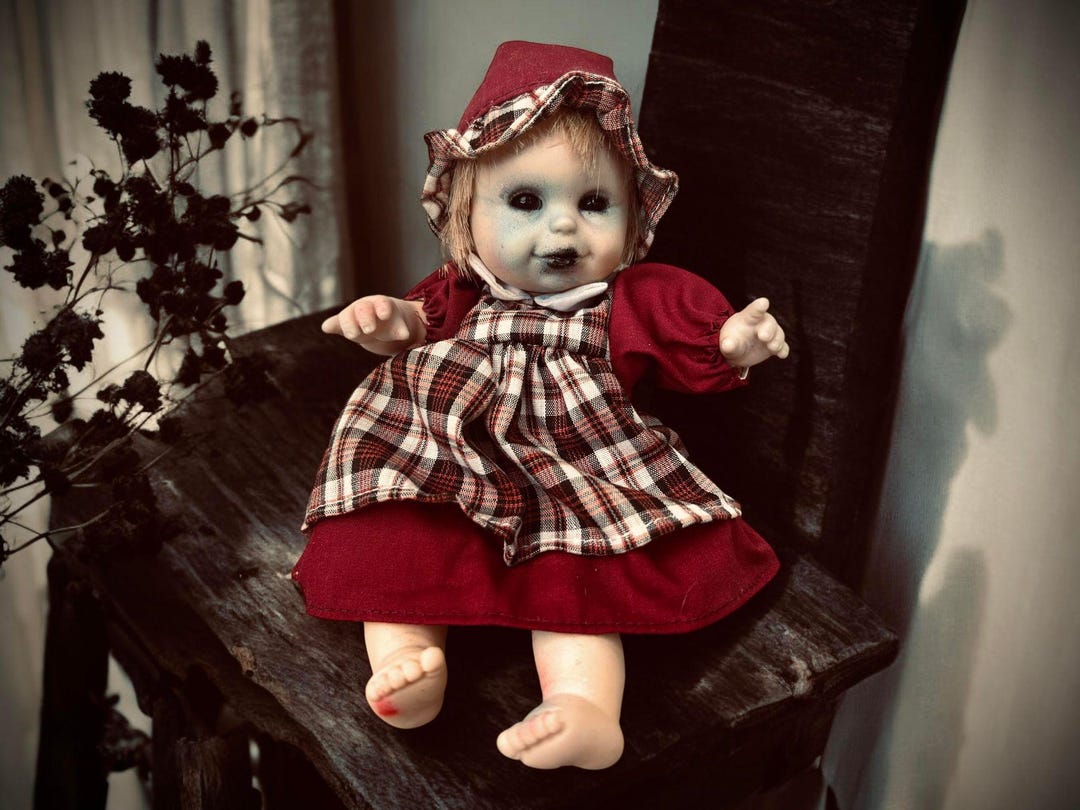 Meet Rory 7" Mini Haunt Doll Porcelain Zombie Undead Haunted Spirit ...