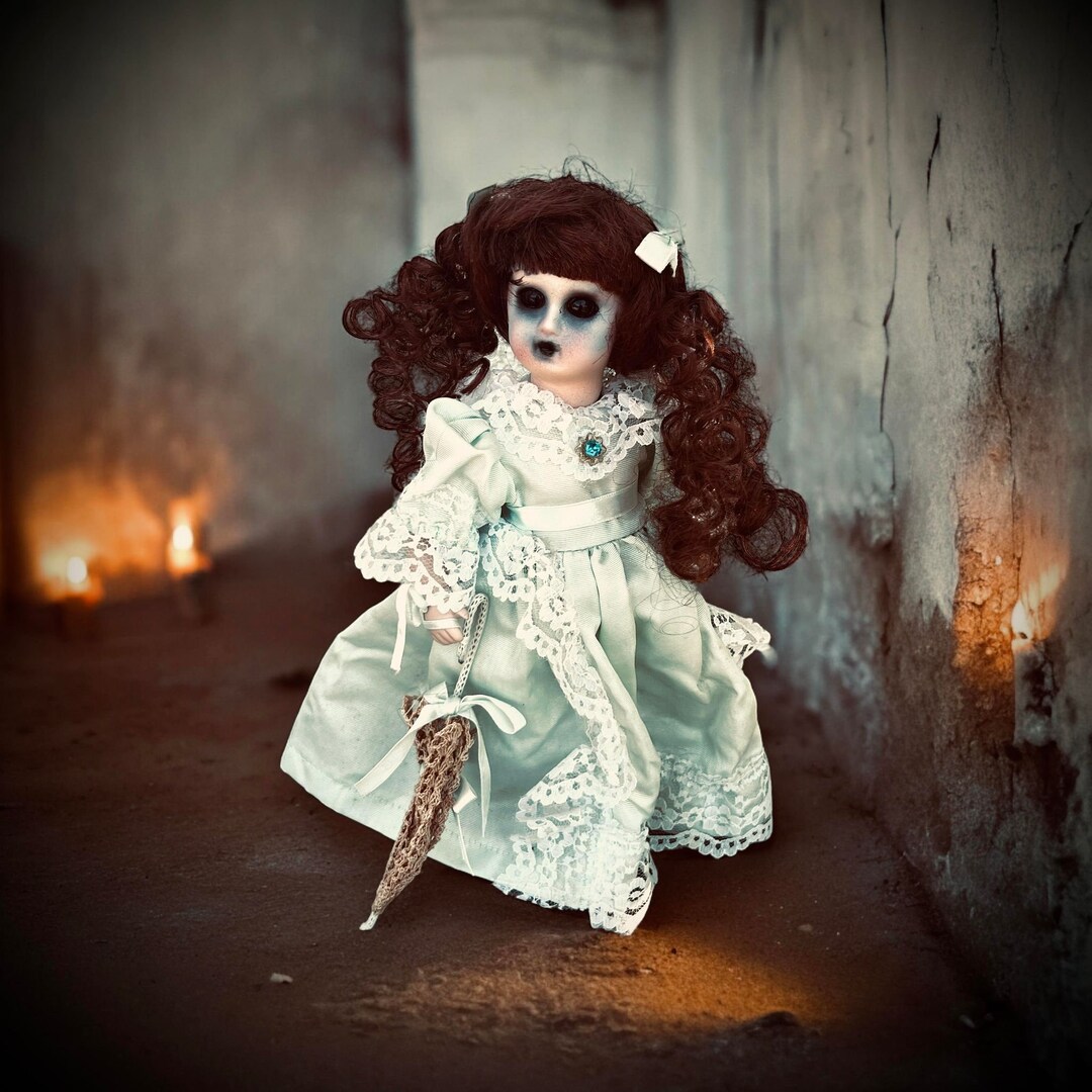 Meet Lucy 10" Mini Doll Porcelain Zombie Undead Witchy Creepy Haunted ...