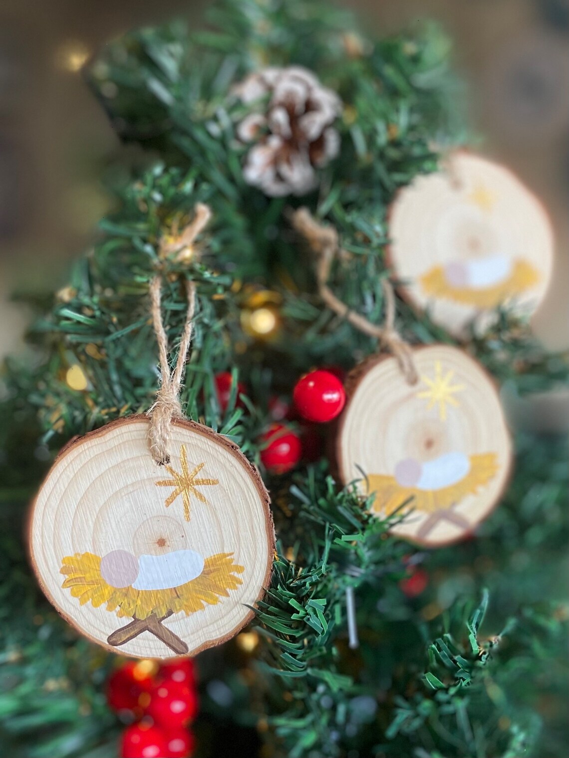 Hand Painted Wood Slice Nativity Scene Manger Christmas Ornament | Wood ...