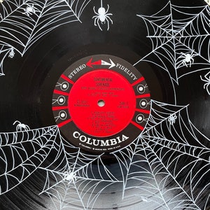 Painted Halloween Spiders With Spiderwebs Vinyl Record Halloween Decor ...
