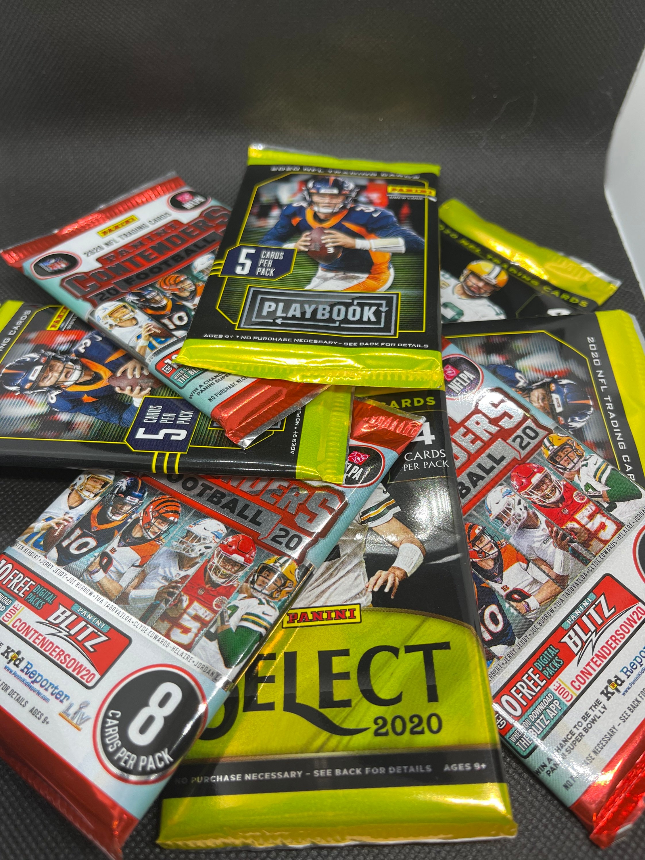 NFL Mega FOOTBALL Hit Box - Guaranteed 1 Graded Card, 4 Packs , 1 Hit ...