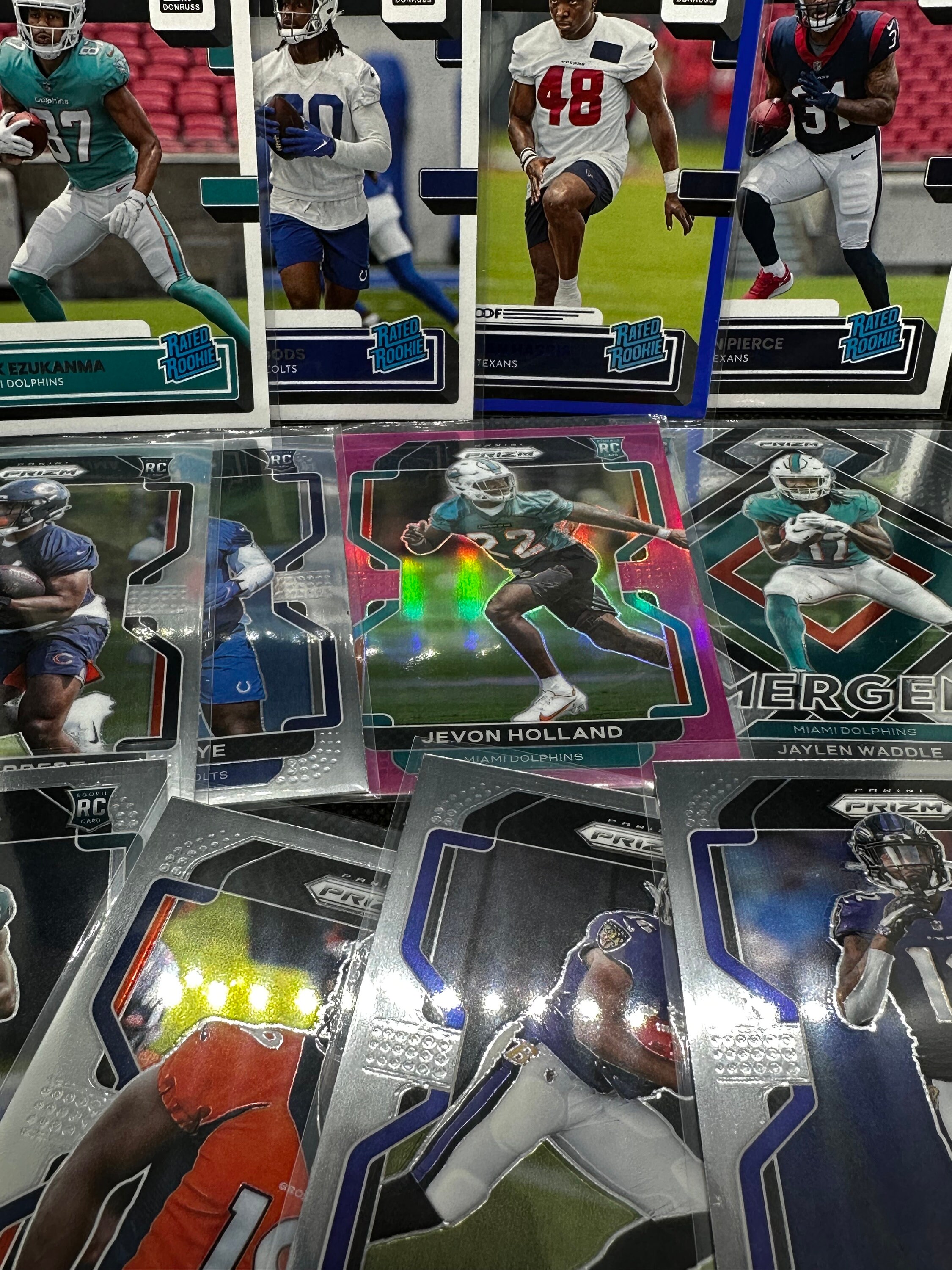 NFL Mega FOOTBALL Hit Box - Guaranteed 1 Graded Card, 4 Packs , 1 Hit ...