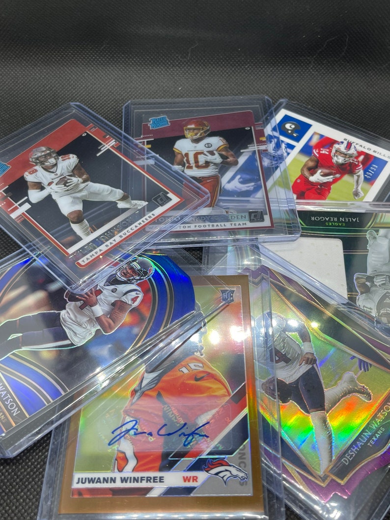 NFL Mega FOOTBALL Hit Box - Guaranteed 1 Graded Card, 4 Packs , 1 Hit ...