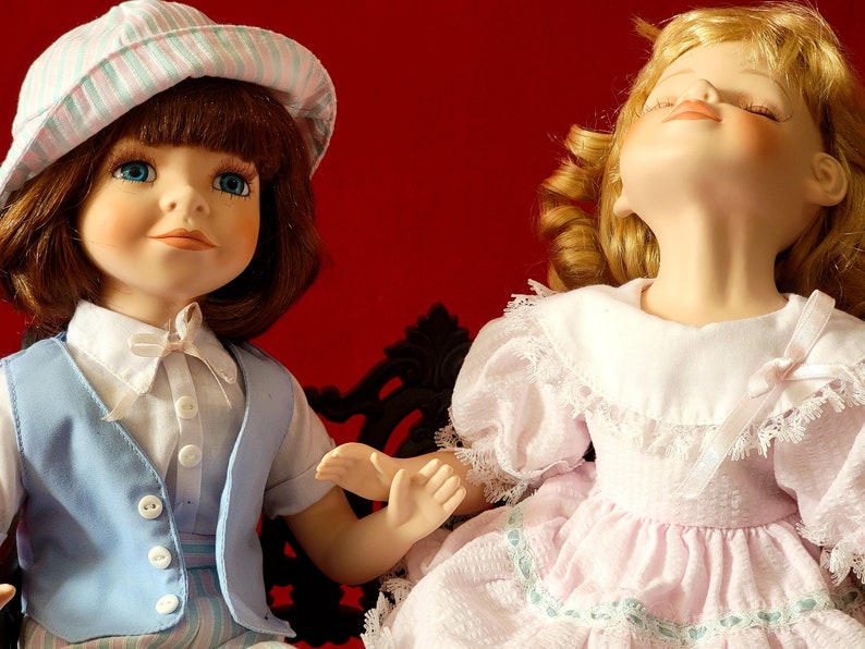 Kissing Porcelain Doll Set pair of Dolls-boy Doll and Girl Doll Kissing ...