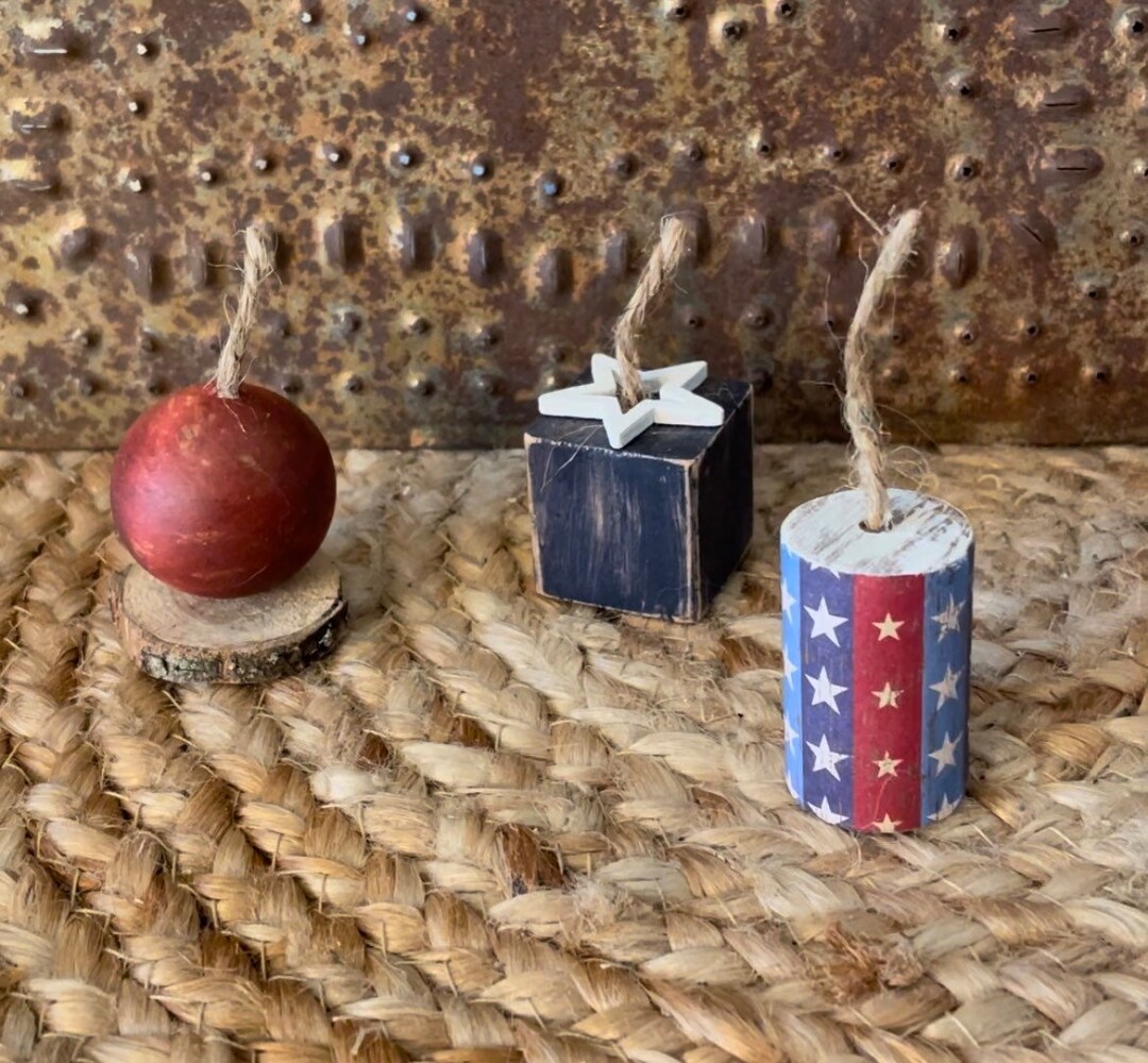Mini Wood Firecracker Set: Patriotic Tiered Tray Decor - Etsy