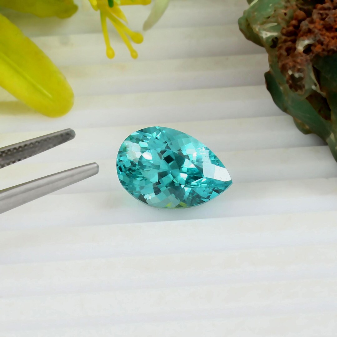 11.40 CT Ceylon Bi-color Parti Sapphire: Pear Cut Gemstone - Etsy