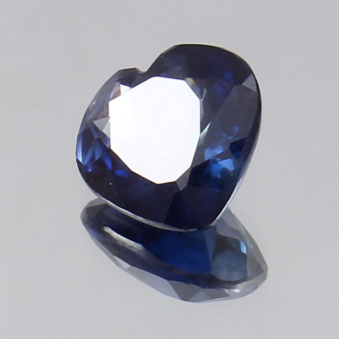 Ceylon Royal Blue Sapphire Heart Gemstone: 9x9mm AAA Flawless Cut - Etsy