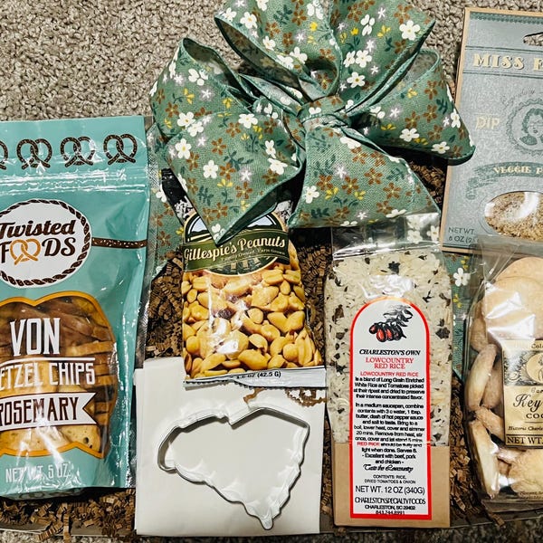 South Carolina Gift Basket - 60+ Gift Ideas for 2025
