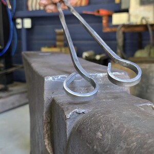 Hand-forged Campfire Roaster | Twisted Steel Marshmallow & Hot Dog ...