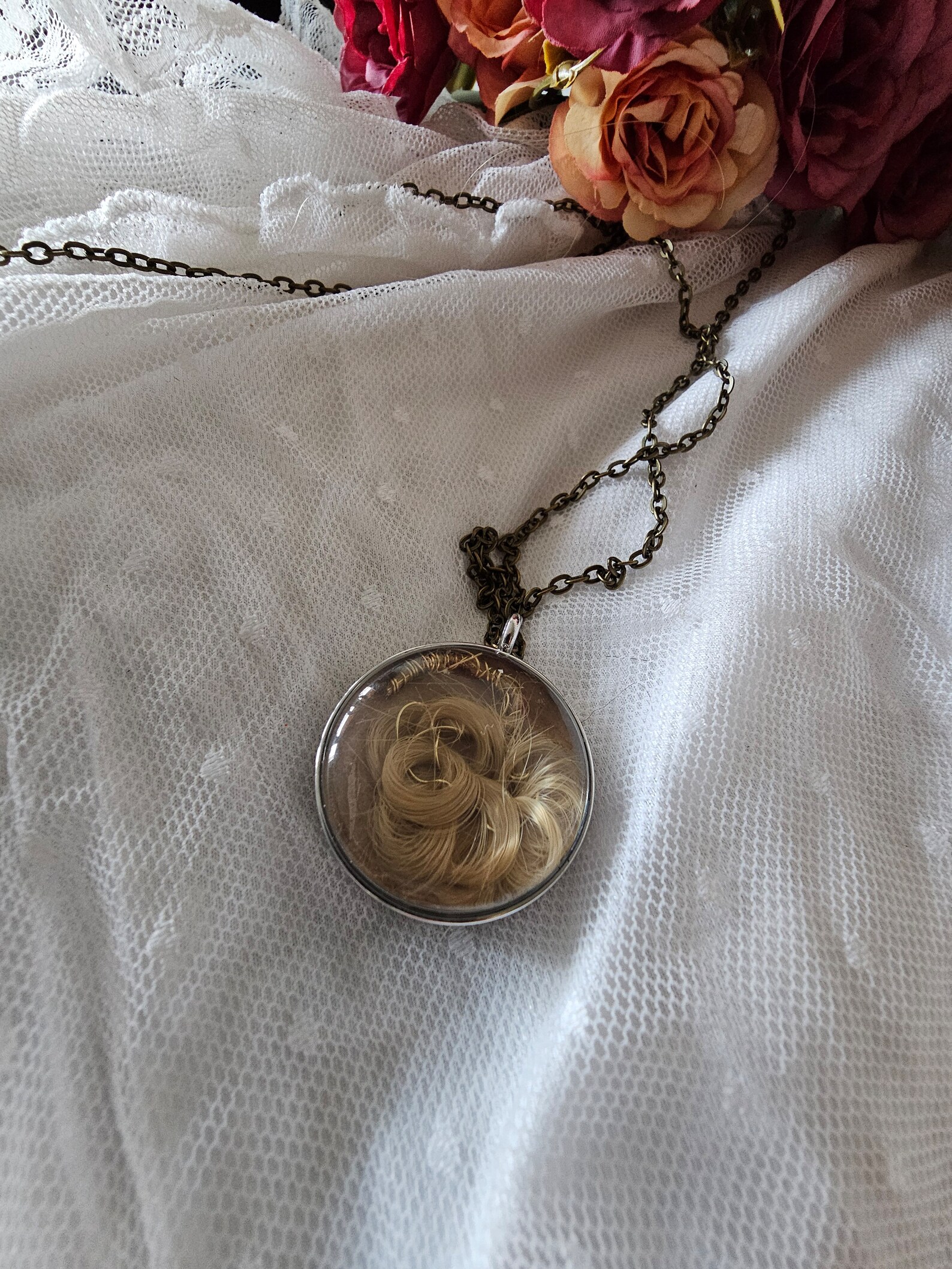 MOURNING: Victorian Locket With Human Hair Locks, Mourning Jewellery ...