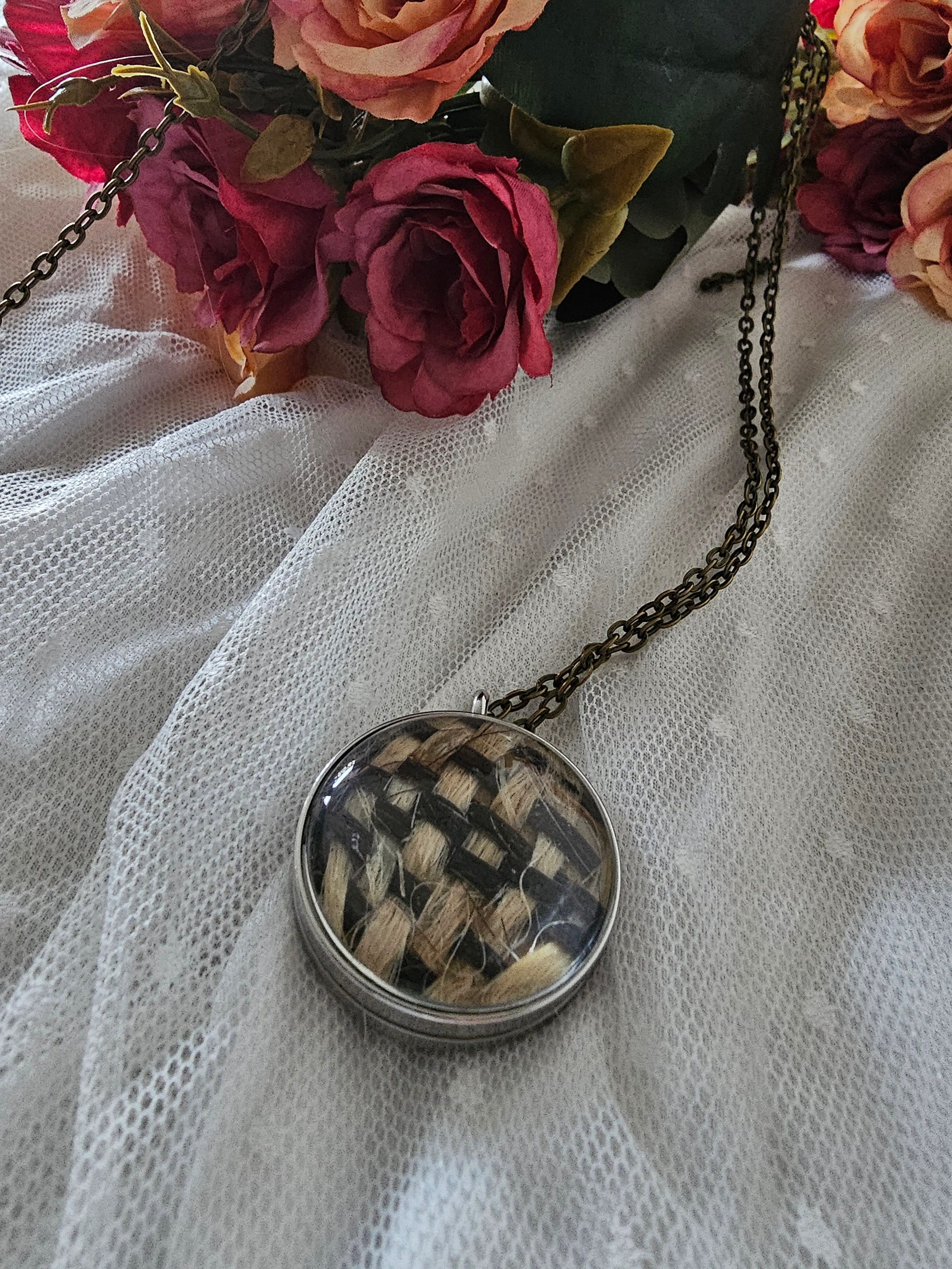 MOURNING: Victorian Locket With Human Hair Locks, Mourning Jewellery ...