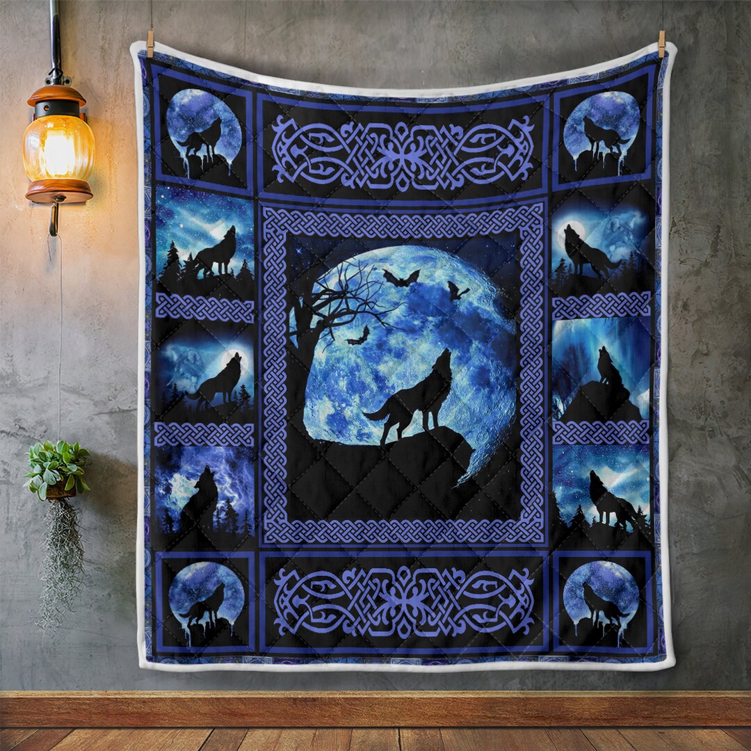 Celtic Quilt , Wolf Quilt , Celtic Wolf at Night Quilt Blanket Great ...