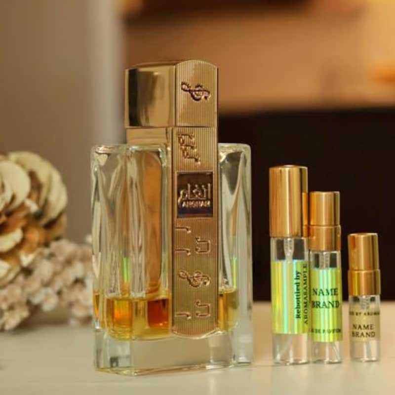 Vintage Beauty Sample - Etsy