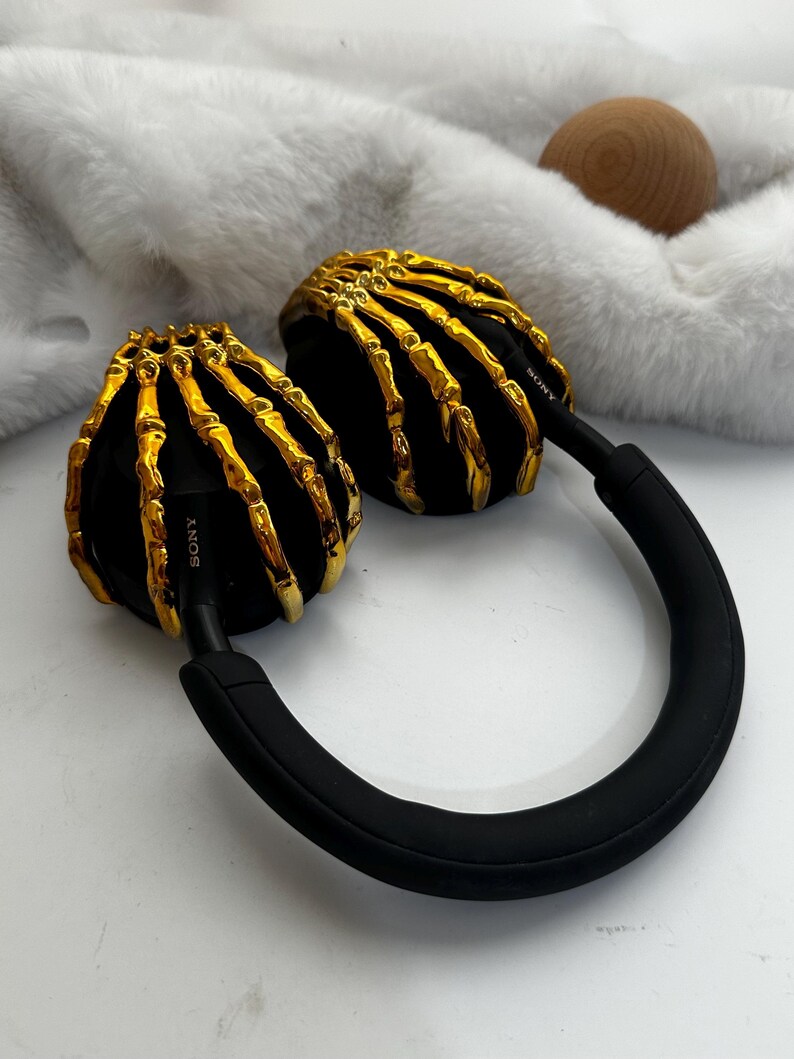 3D Printed 'skeleton Hand' Headphone Attachment for Sony WH-1000XM5 ...