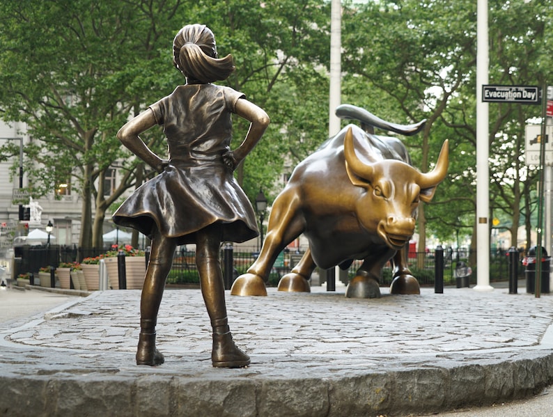 Canvas Print New York City Photograph of the Fearless Girl and Charging ...
