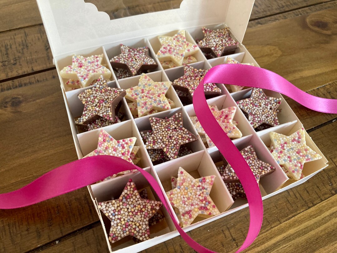 Retro Chocolate Star Sweet Box: White & Milk Chocolate - Etsy