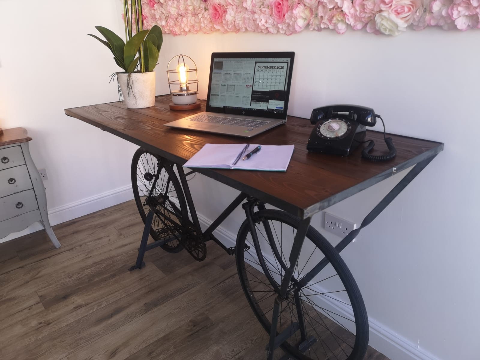 Uniue Retro Vintage Industrial Bike Reception Desk, Table, Furniture ...