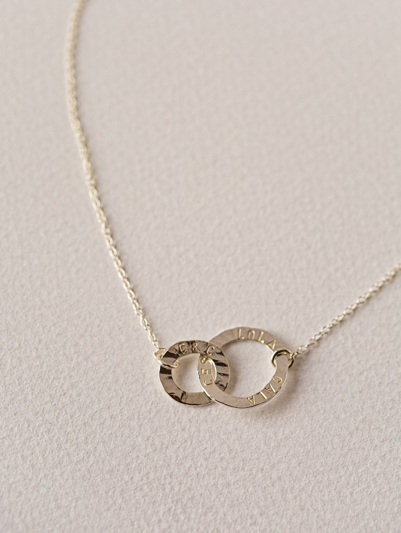 Interlocking Custom Circle Necklace, Silver Interlocked Rings Necklace ...