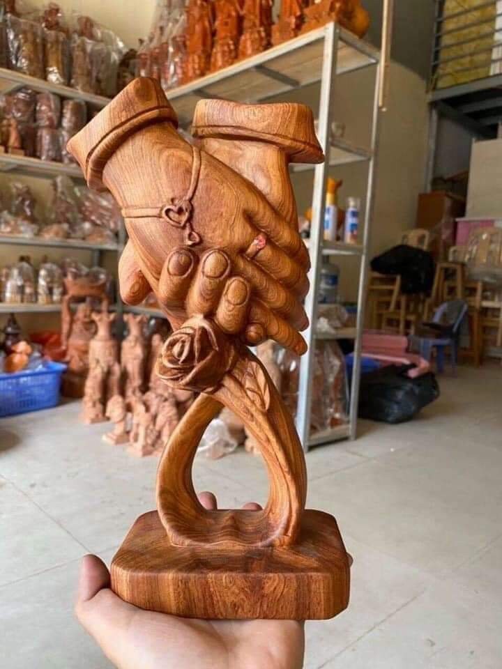 Kissing Couple Statue Just Married Gifts Hand Holding Hand - Etsy