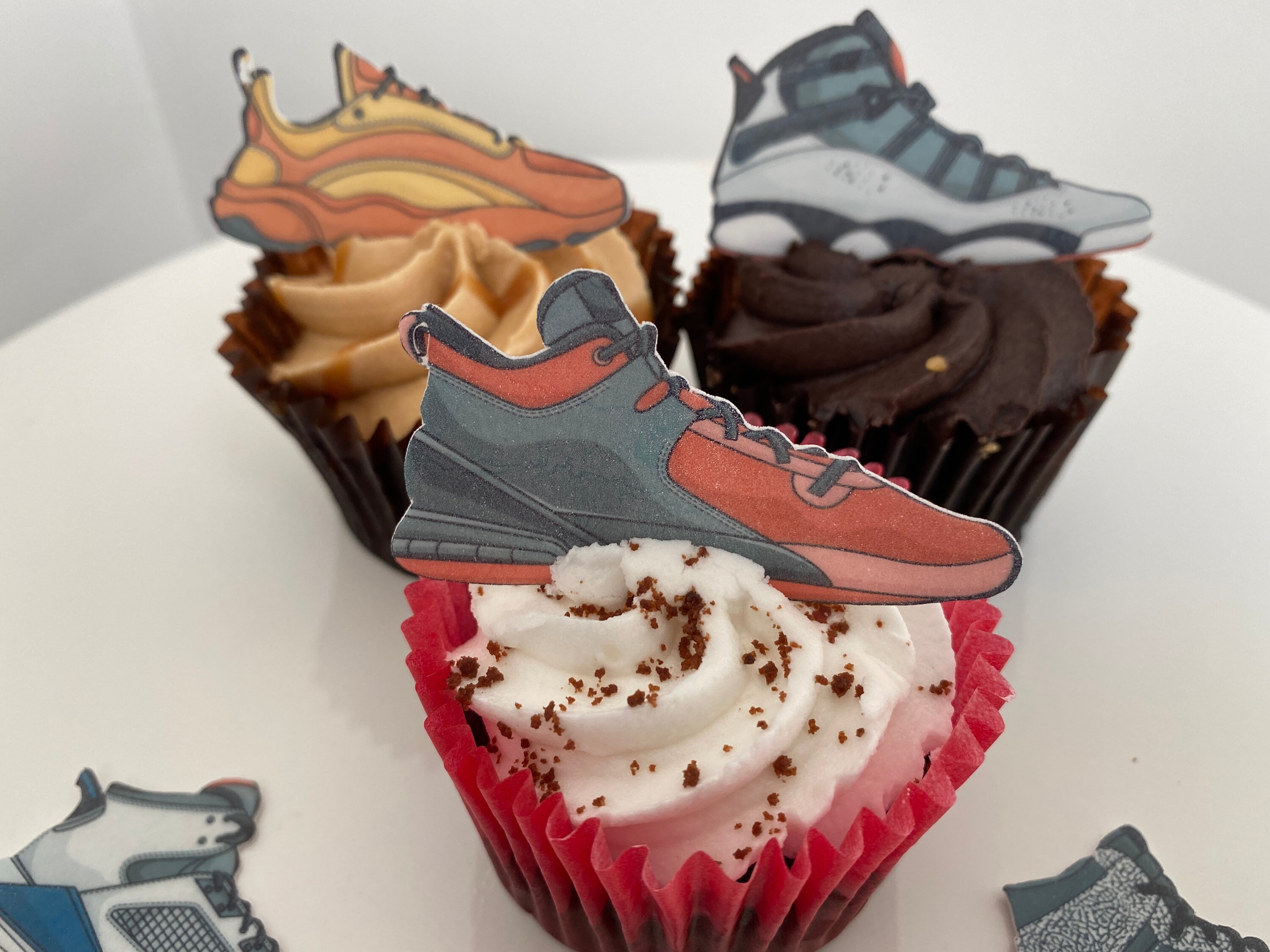 Trainers / sneakers / running shoes wafer topper Edible cake | Etsy