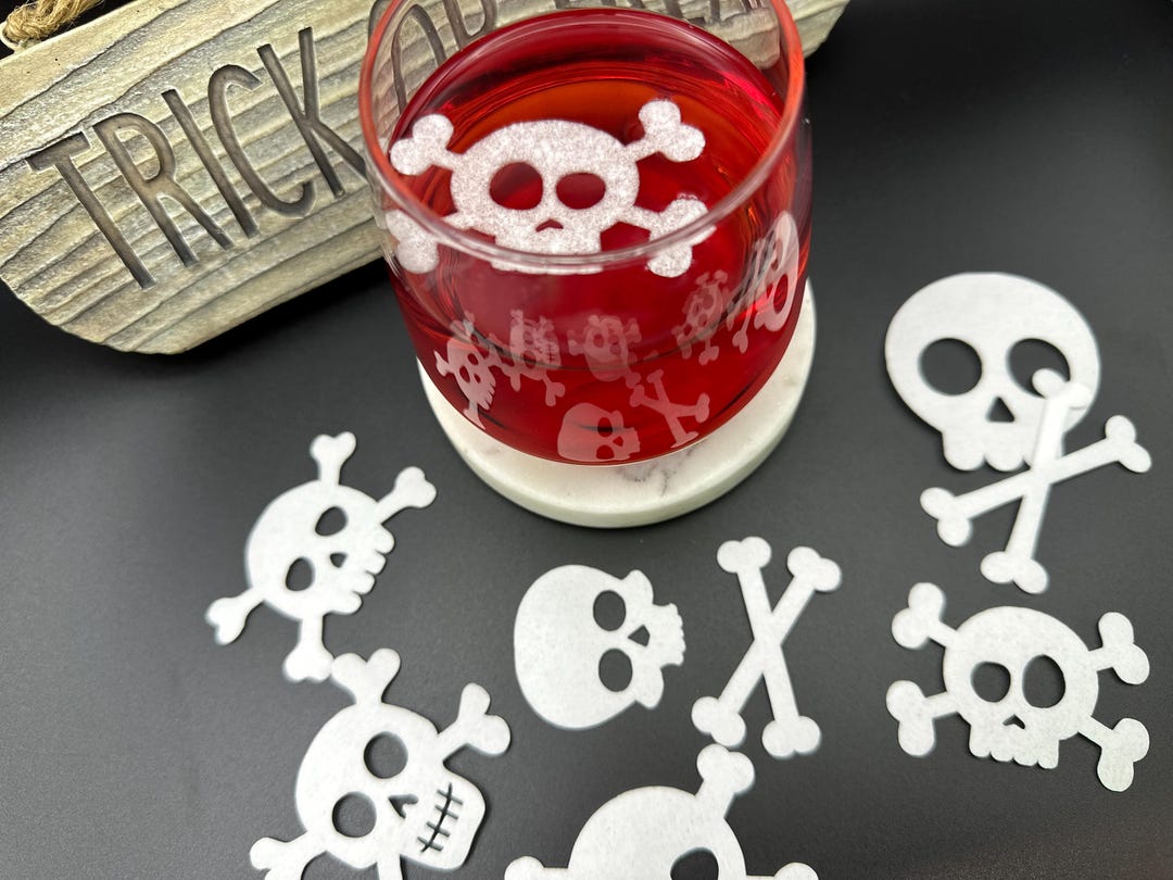 Edible Spiderweb and Spiders Drink Toppers - Precut Halloween Wafer ...