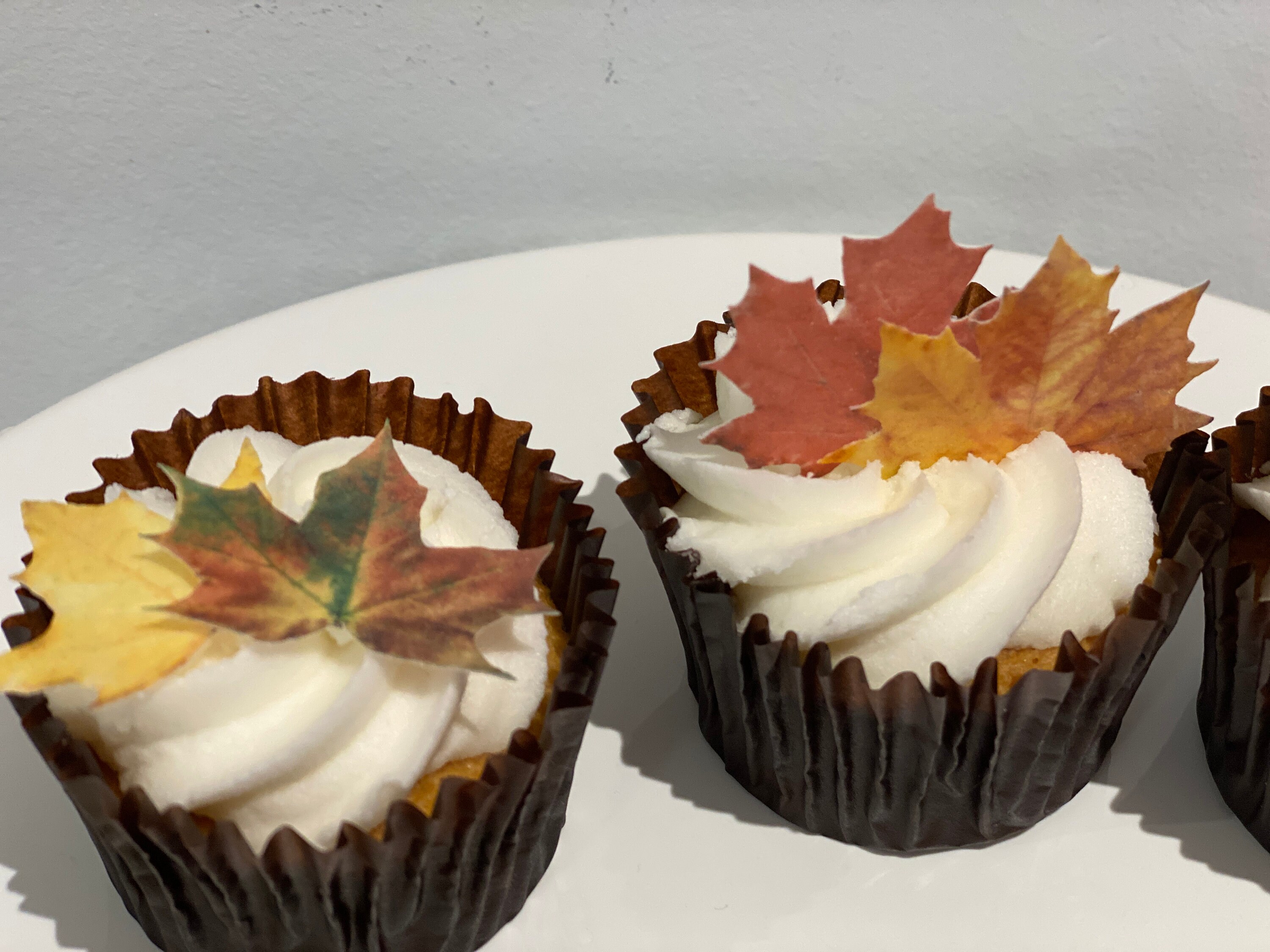 Autumn Maple Leaf Edible Wafer Paper Cake Toppers (4cm) - Etsy
