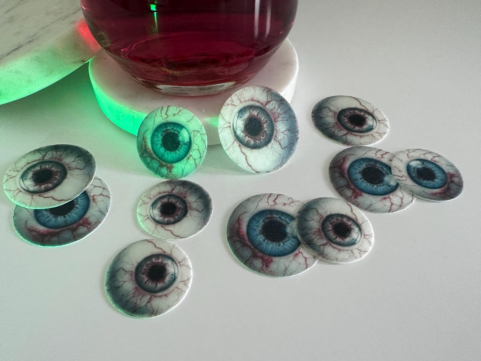 Edible Eyeball Drink Toppers Pre-cut Halloween Party Wafer Toppers ...