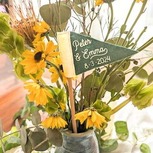 SET of WEDDING Favor Pennants | Centerpiece, Table Decoration and ...